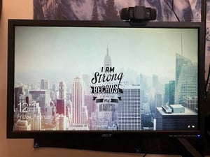 How to Create a Custom Windows 10 Slideshow Background & Lock Screen